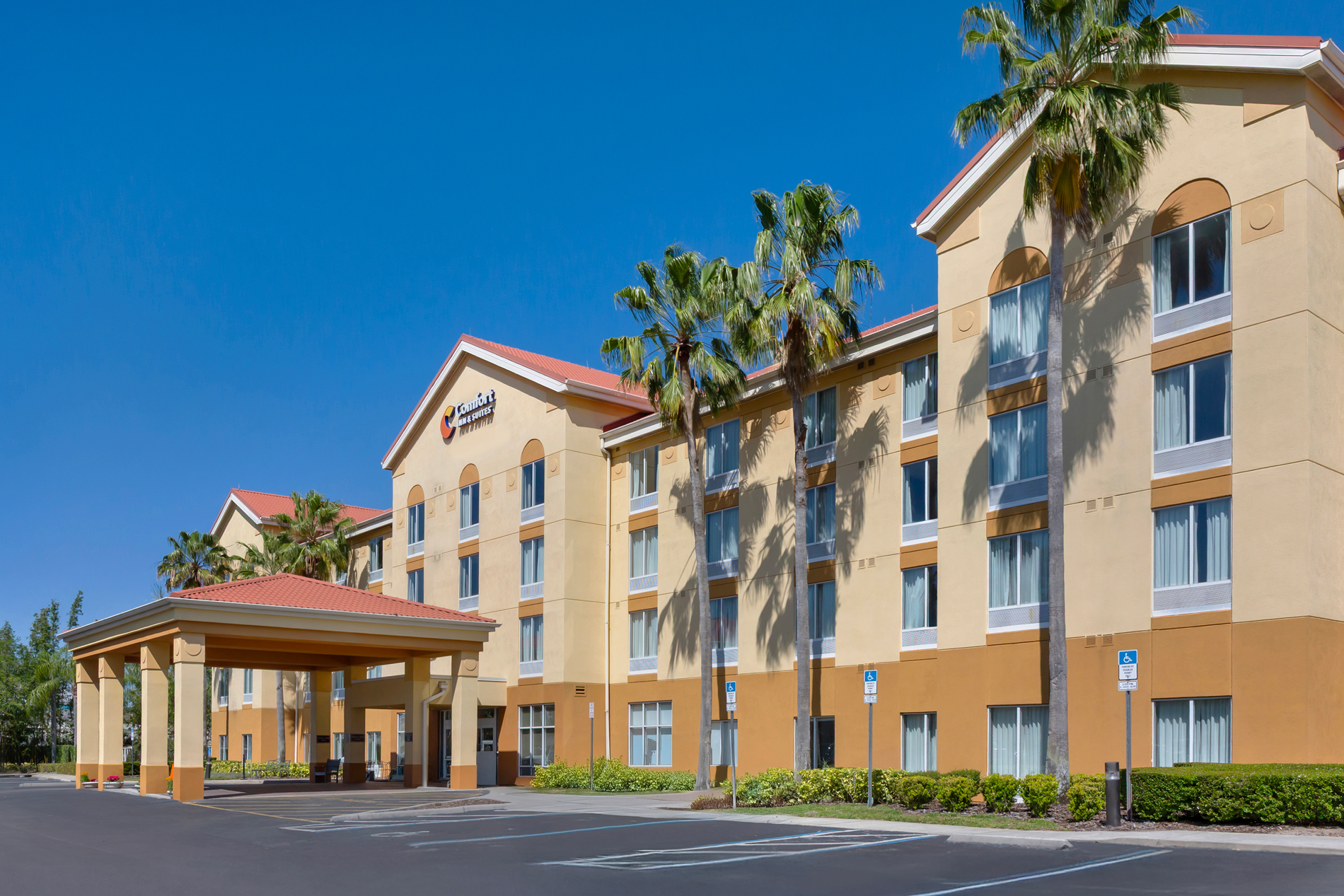 Comfort Inn & Suites Orlando North Completes Major Renovation ...